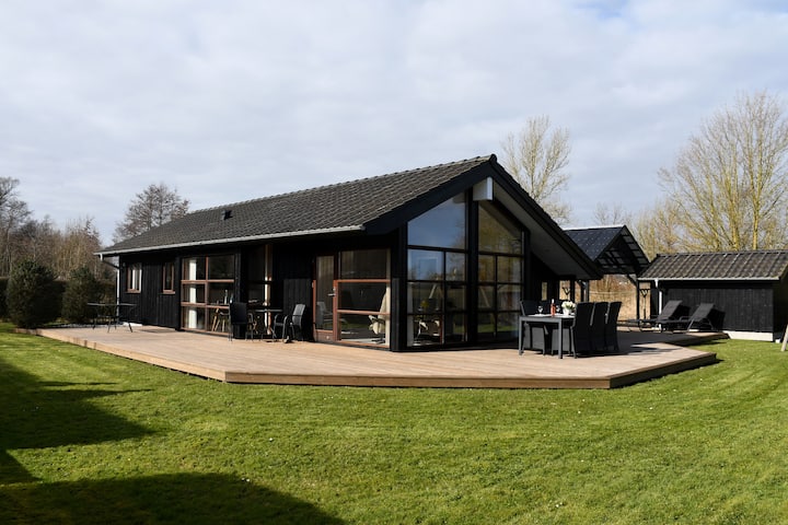 Hyggeligt Sommerhus I Binderup Ved Vand Og Skov. - Kolding