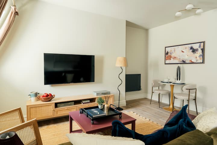 Beautiful One Bedroom Apartment | Town Centre - 哈羅蓋特