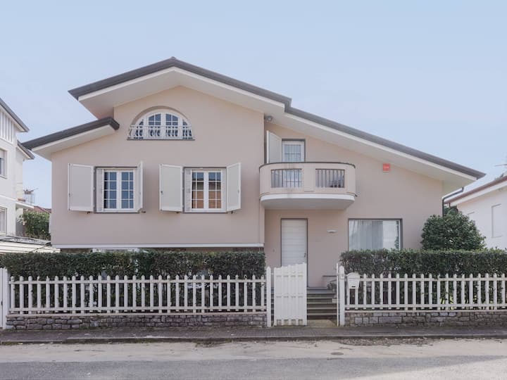 Villa Fedora By Tuscanhouses - Viareggio