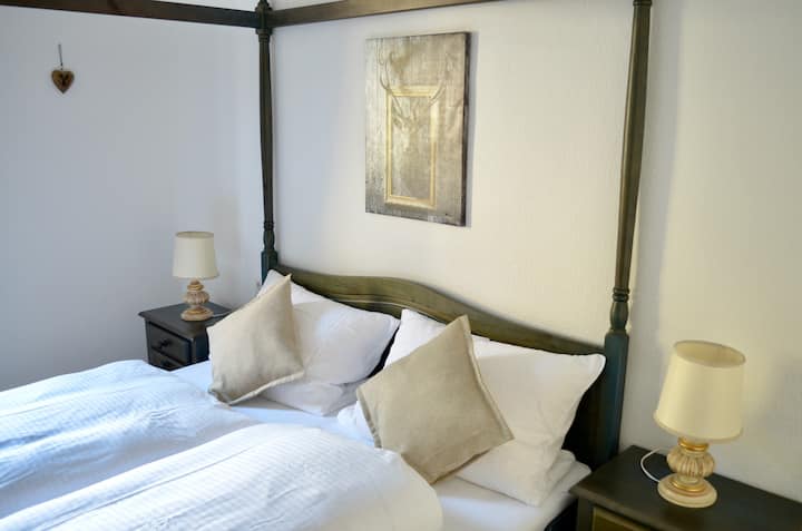 Multi-bed Unit With 3 Separate Double Rooms - Bischofswiesen