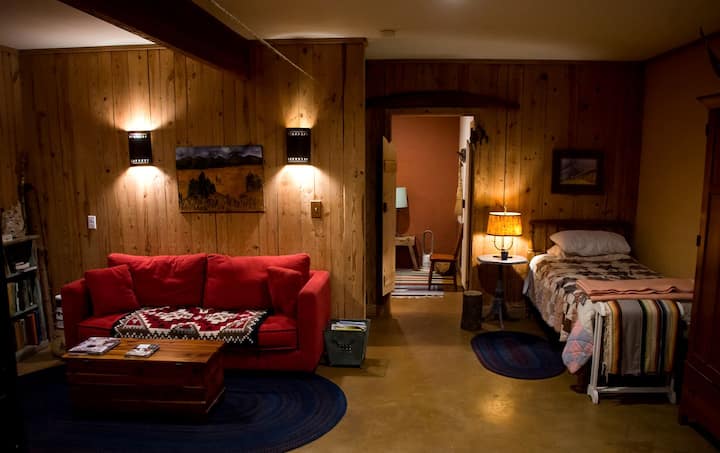 Farm House Earth - Waynesboro, VA