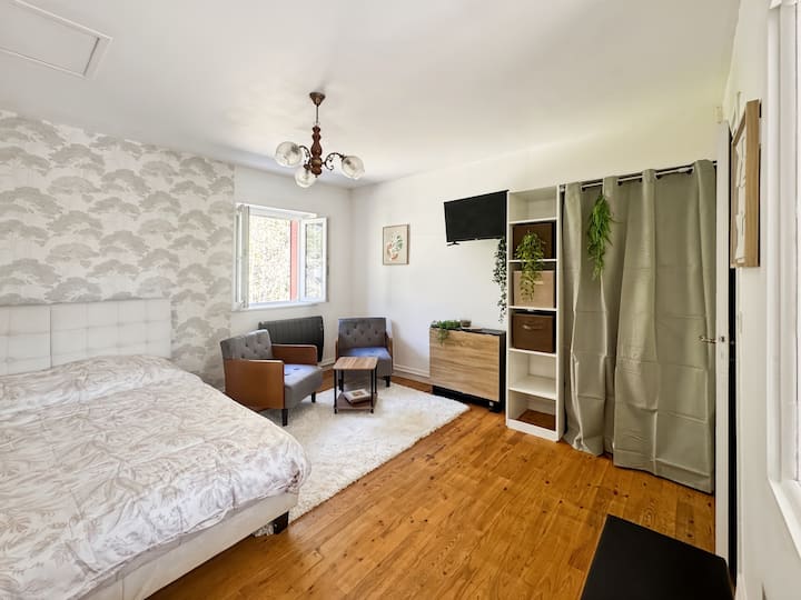 T1 Lumineux Au Calme Avec Parking Privé - Bagnoles de l'Orne