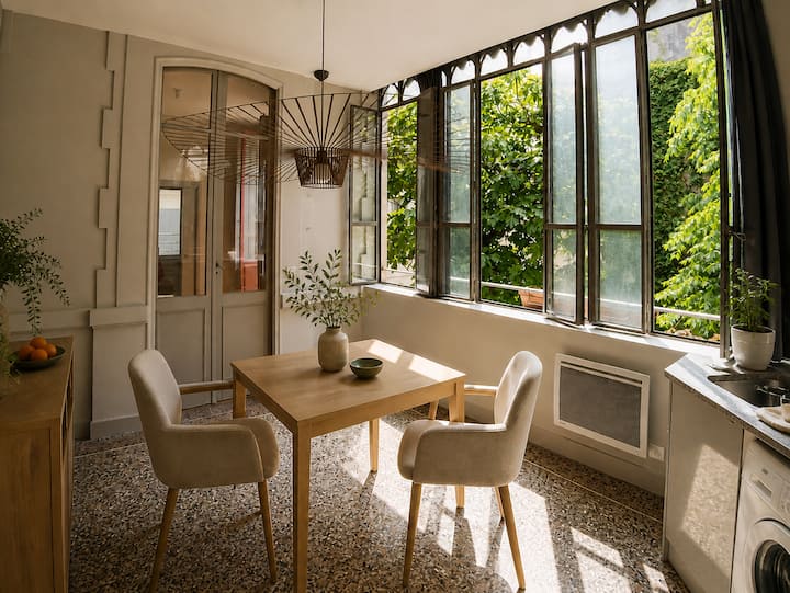 Hôtel Particulier - Rue Bonneterie
Intra Muros - Avignon