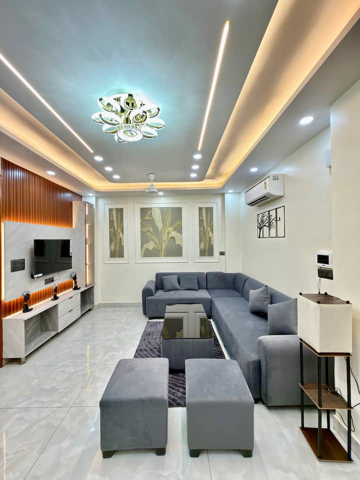 Your Bnb - A Luxurious 4 Bhk Unit - Delhi, India