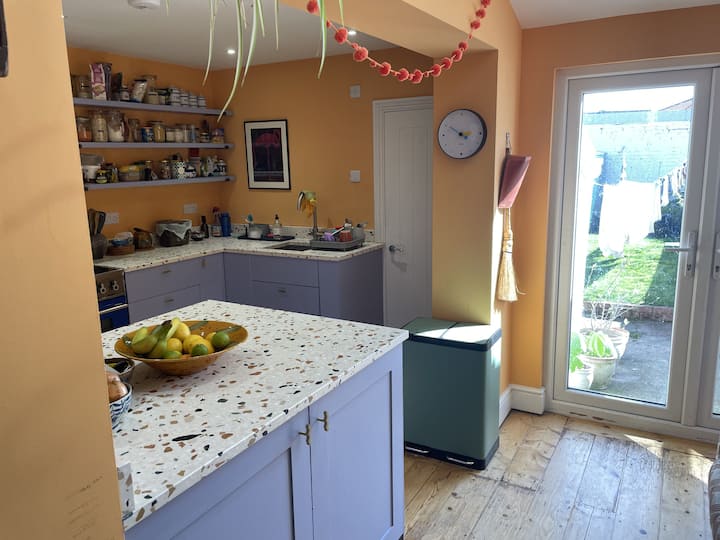 Vibrant And Characterful Family Home - Bristol