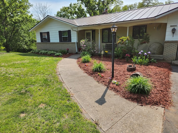 Upper Level Home In Country Setting - MacKenzie Center, Poynette