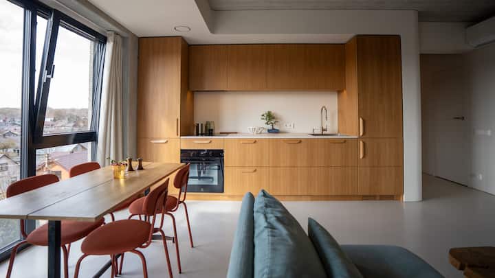 Stunning 2-bedroom Apt: Views, Parking & Workspace - Kaunas