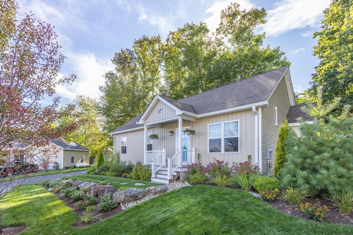 Heron's Haven - Quiet Cottage In Camden W/ Hot Tub - Camden, ME