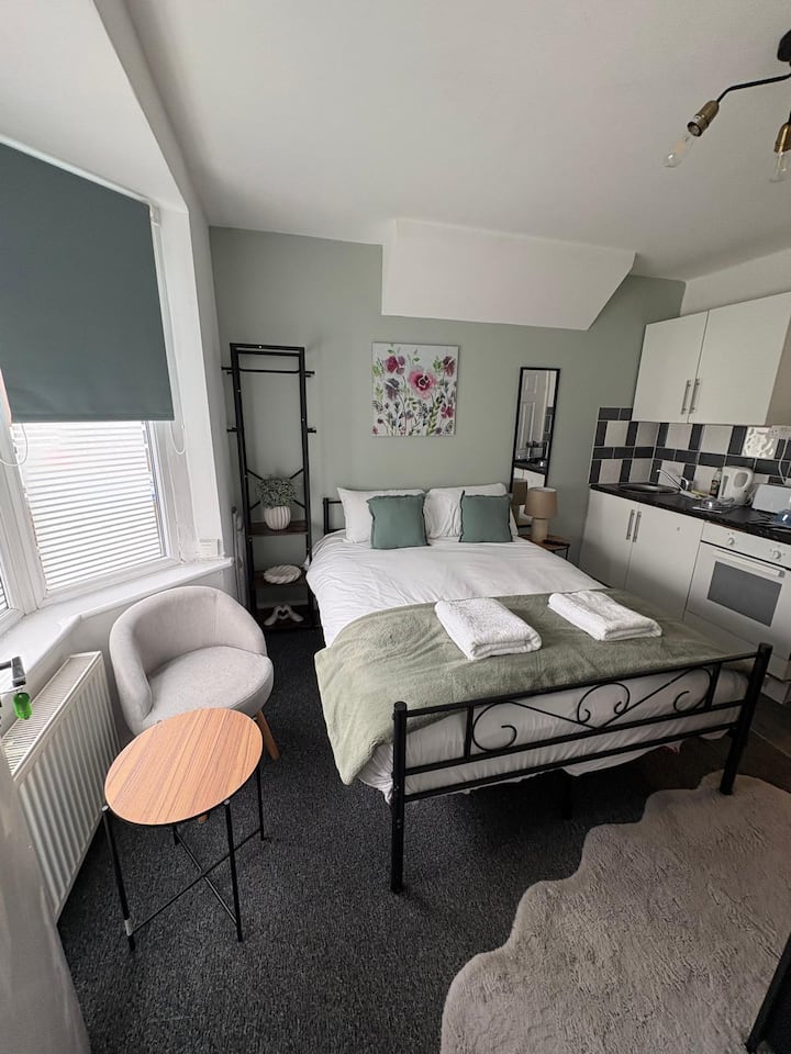 The Aldermoor Nook: Comfy Flat In Coventry - Coventry