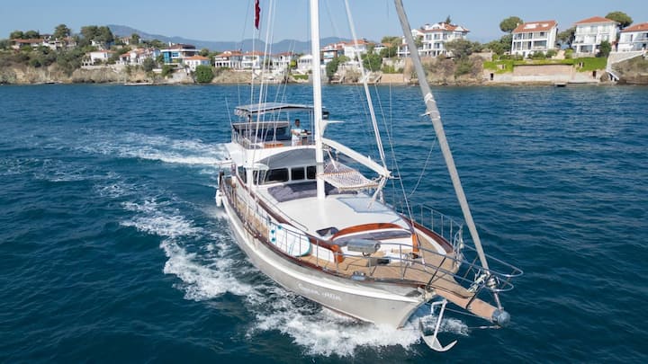Fethiye Lüks Tekne Kiralama - Göcek