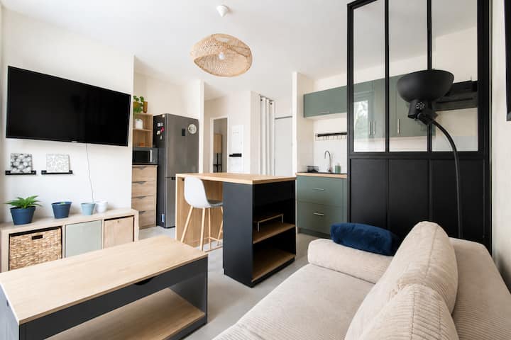 Bm Le Berthelot:t2 Lumineux, Parking, Centre Ville - Montpellier