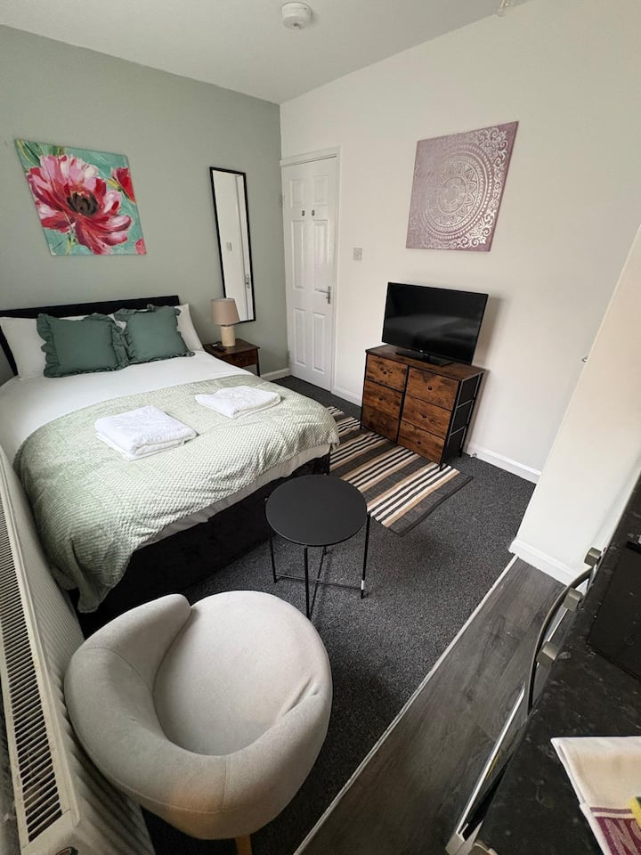 The Aldermoor Hideaway - Cosy Flat In Coventry - Coventry