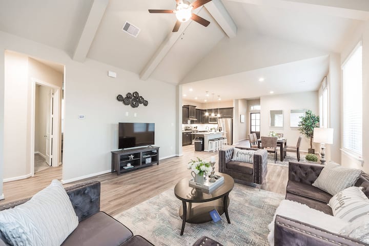 Tranquil Stay On Crossing Oak O#40872 - Missouri City, TX