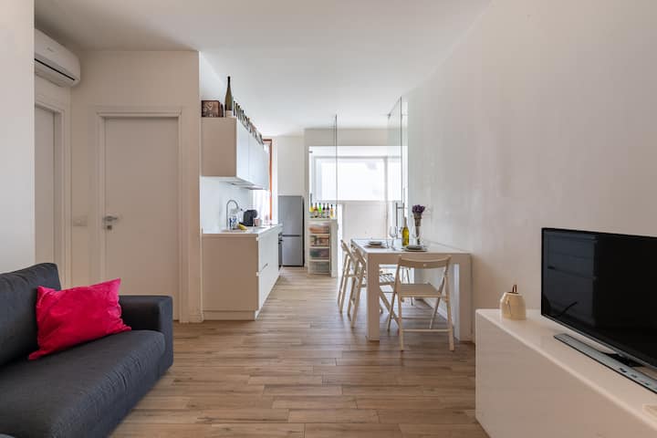 Elegant Studio In The Heart Of Milan - Milan