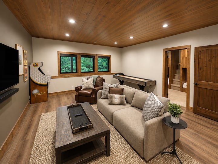 New! Goldmine Lodge Golf + Ski Retreat - Lutsen, MN