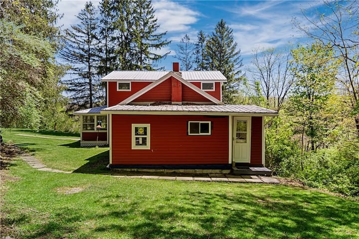 Creekside Retreat | 20 Acres | 5 Min From Town - Ithaca, NY