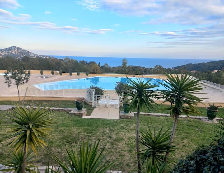 Séjour Au Calme Avec Vue Mer à Cap Esterel - Cap Estérel