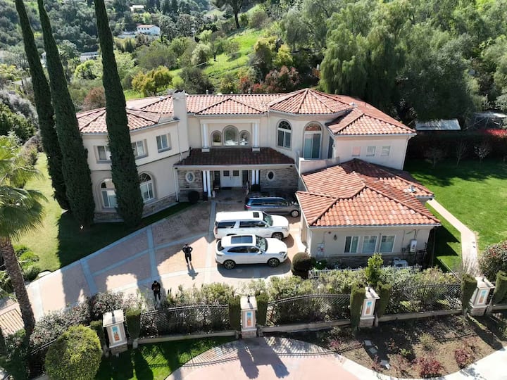 Acienda Heights Luxury Escape - West Covina, CA
