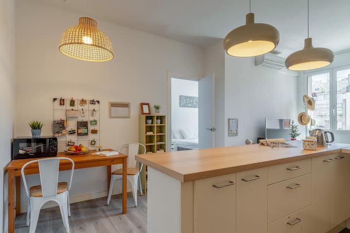 Prime Location! Cozy & Safe City Center Stay - Barcelona