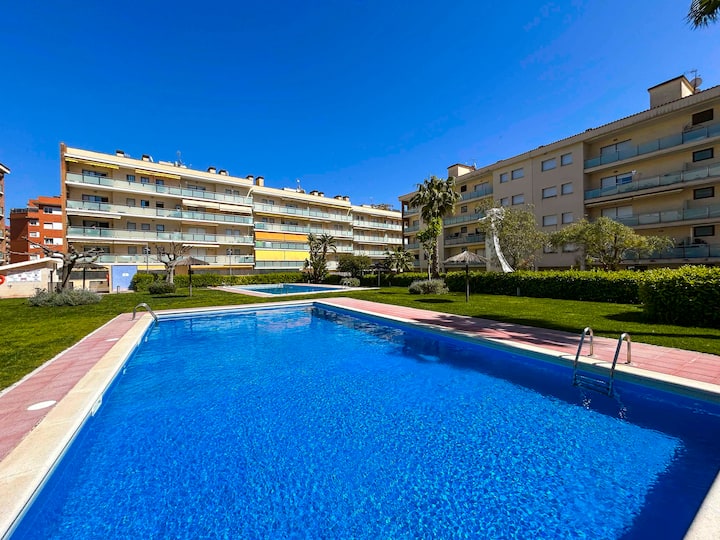 Bonito Apartamento Con Piscina - Lloret de Mar