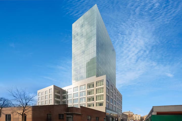 Near Jfk Airtrain | Free Breakfast + Fitness - New York City