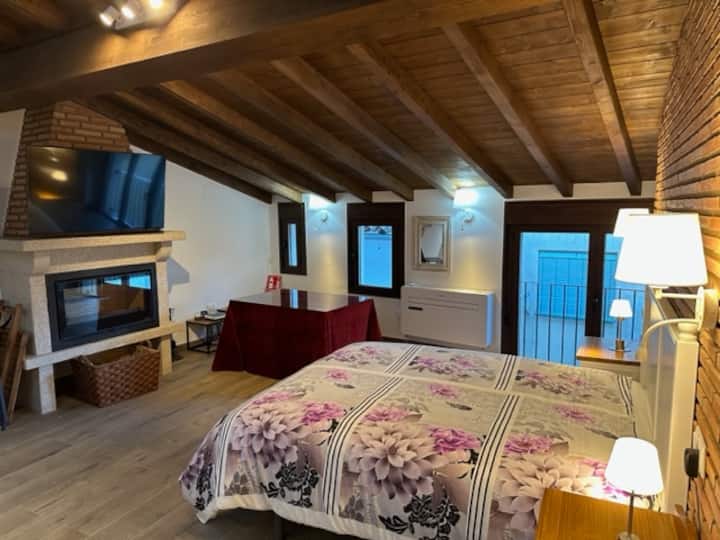 Estudio Deluxe Con Chimenea, Aa, Salon Y Cocina - San Martín de Trevejo