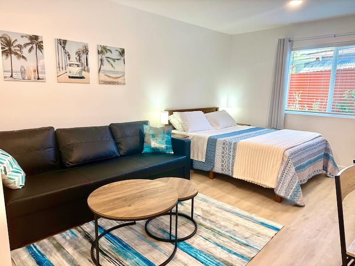 Charming New Studio In Mira Mesa - Mira Mesa - San Diego