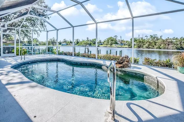 Waterfront Oasis In Sunny Sw Florida+private Pool! - North Fort Myers, FL