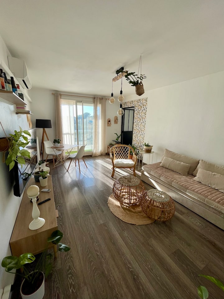 Grand Appartement Lumineux Martigues, - Martigues