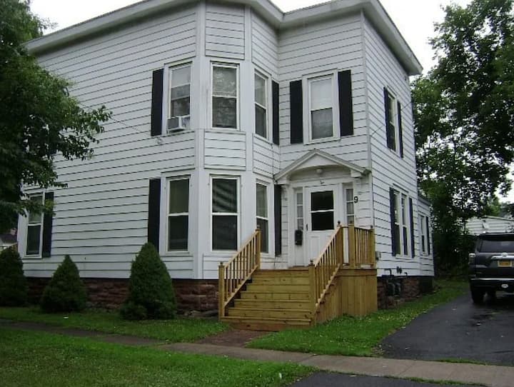 Townhouse 3 Bdrm Walk To Suny, Clarkson, Downtown - Potsdam, NY