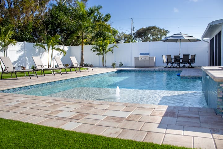 The Cronley House With Heated Pool - Sarasota, FL