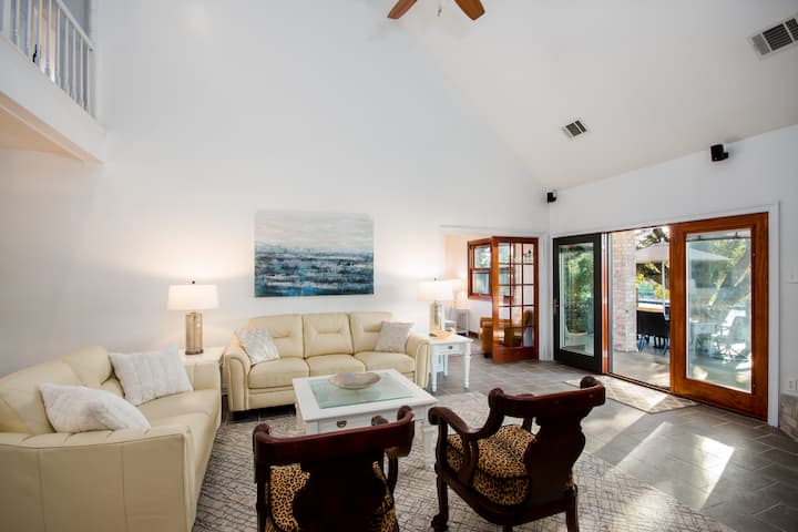 Bourbon Street Festival Rental Near New Orleans 12 - Slidell, LA