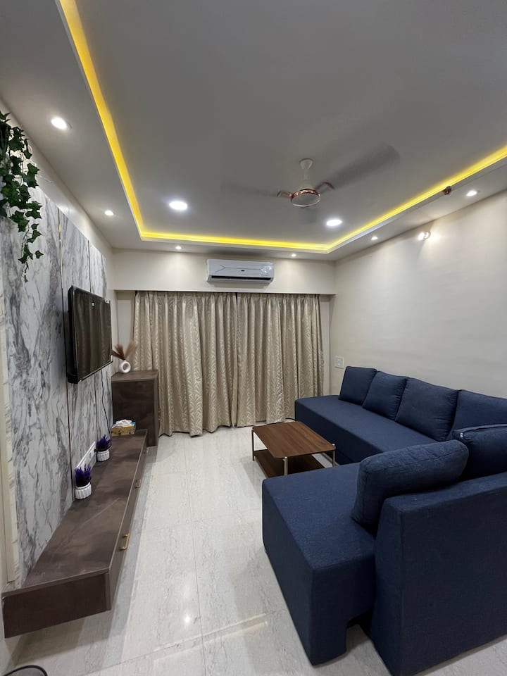 Aura Retreat, Modern 2bhk Apartment Near Kokilaben - Mumbaj
