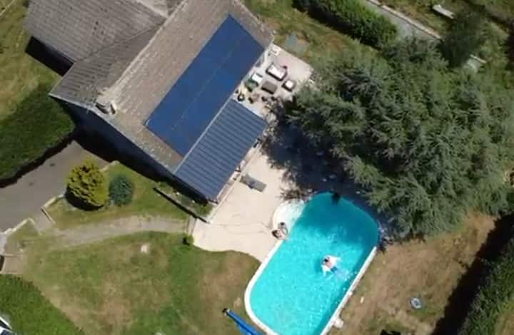 Maison Avec Piscine Chauffée • 3 Chambres - Aurillac