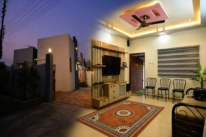 Refreshinntouchwood Home Stay - Solapur