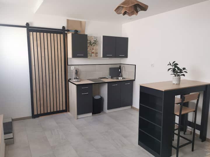 Studio Cosy Tout éQuipé Avec Entrée Indépendante - Cholet