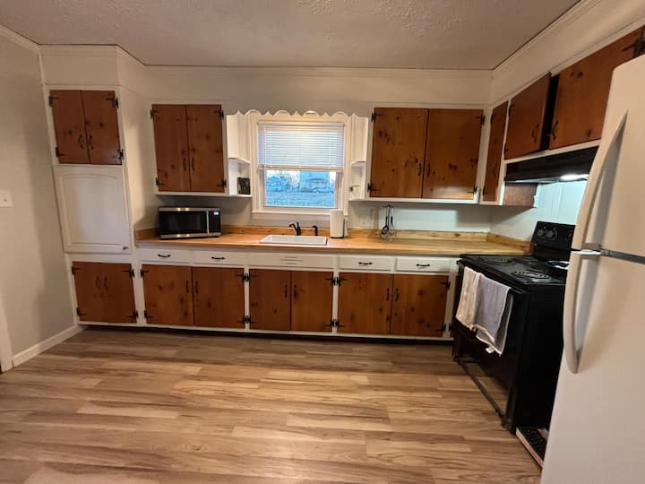 Endearing In Dearington - Lynchburg, VA