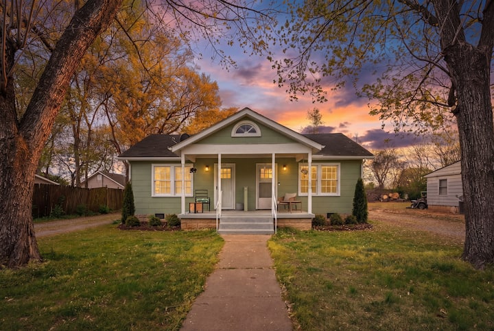 Murfreesboro Gem Near Square + Mtsu + Cozy Cottage - Murfreesboro