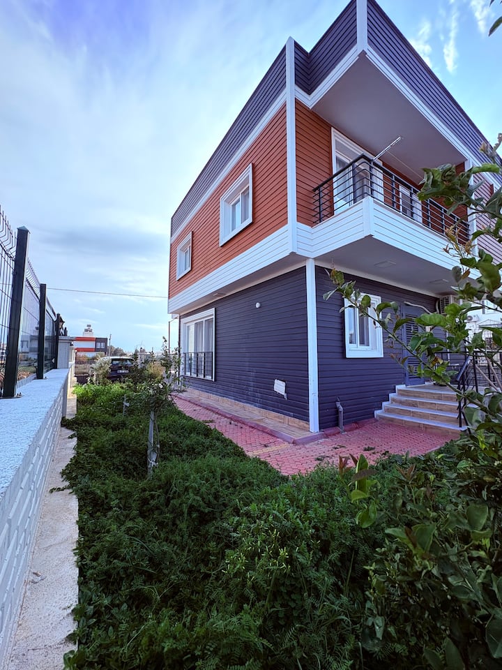 Müstakil Süper Villa Mavi Bayraklı Plaj 150 M - Silifke