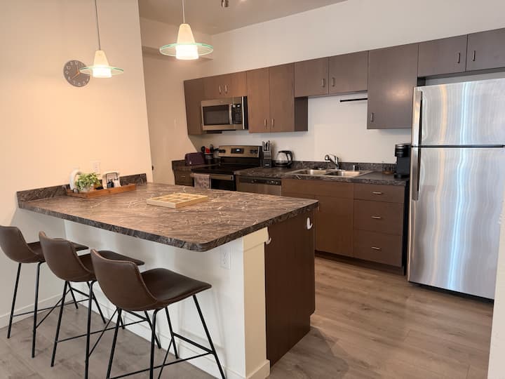 Luxury 1 Bedroom Apartment In Great Falls - Great Falls, MT