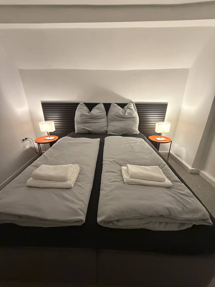 Bluestone Appartment - 2. Floor With Kitchen/view - Ulm