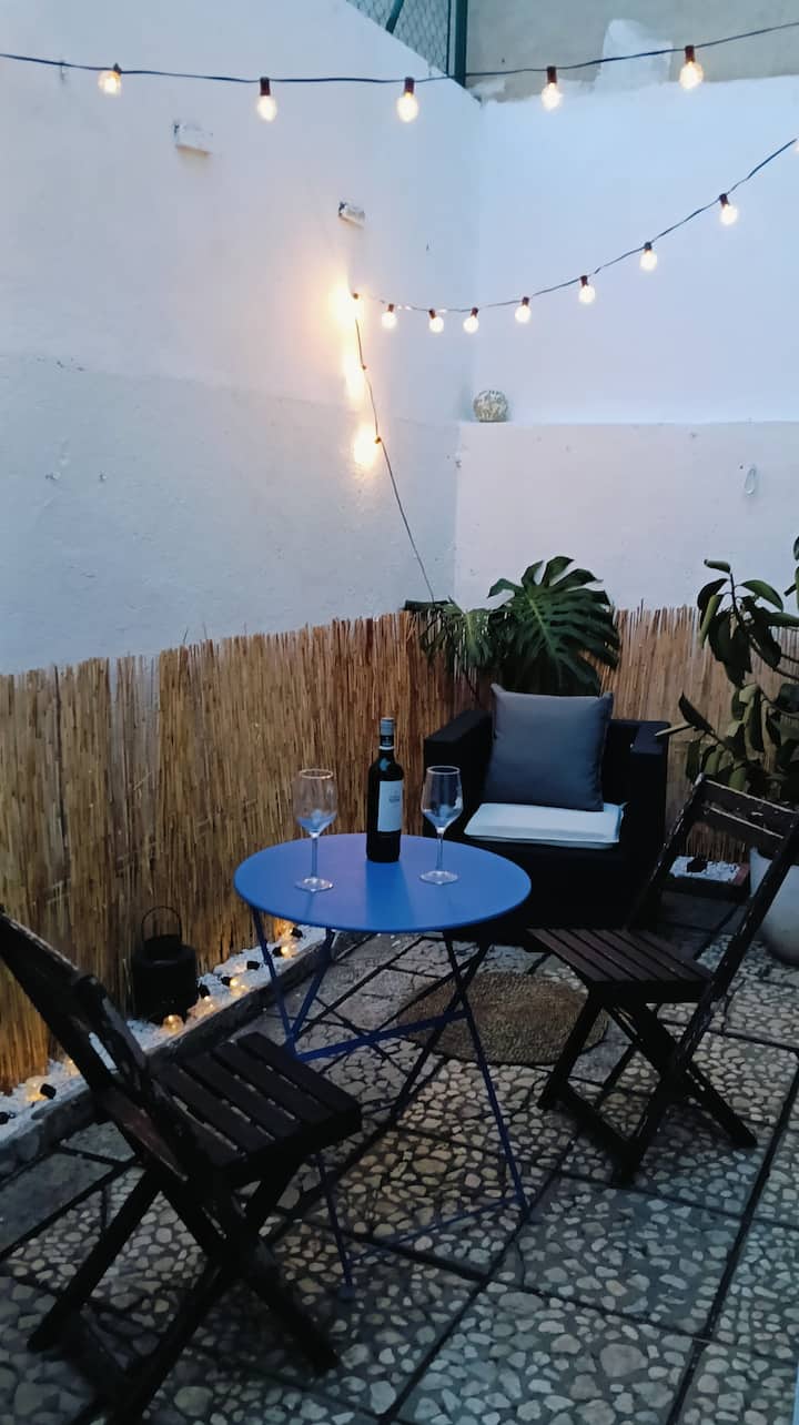 Maison Avec Patio Secret Au Coeur De Figueres. - Figueras