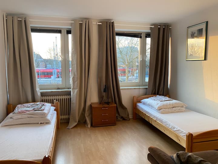 3 -Zimmerwohnung Im 2 Og Zentral In Neumünster. - Neumünster