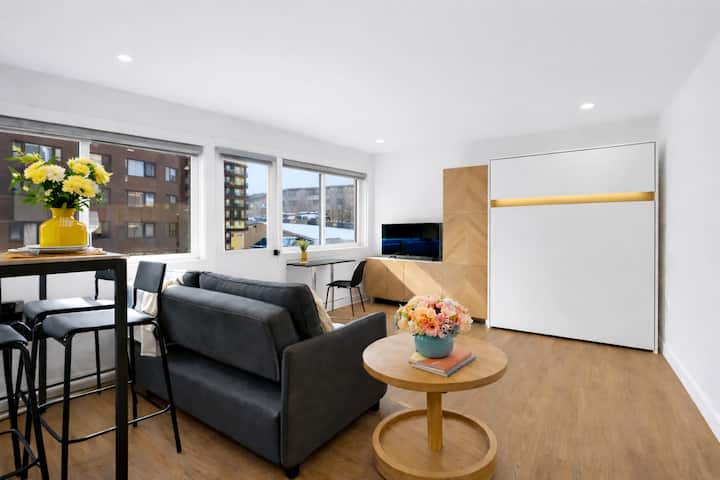 Open Downtown Loft | Mcgill | City At Your Door - Montreal