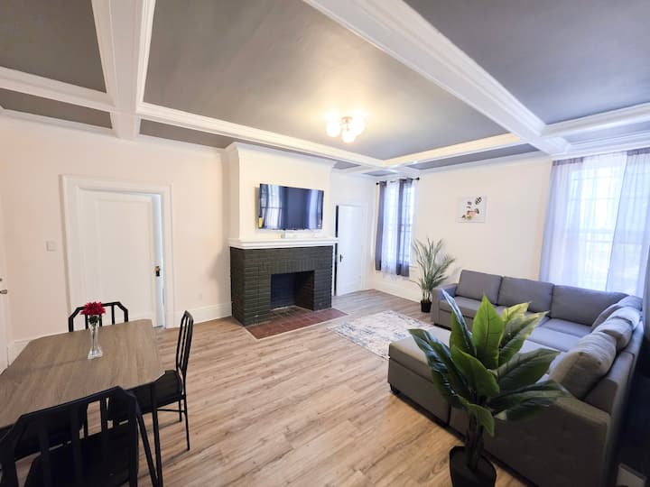 Modern 2br Near York - Sleeps 5 - Renovated - Marietta, PA