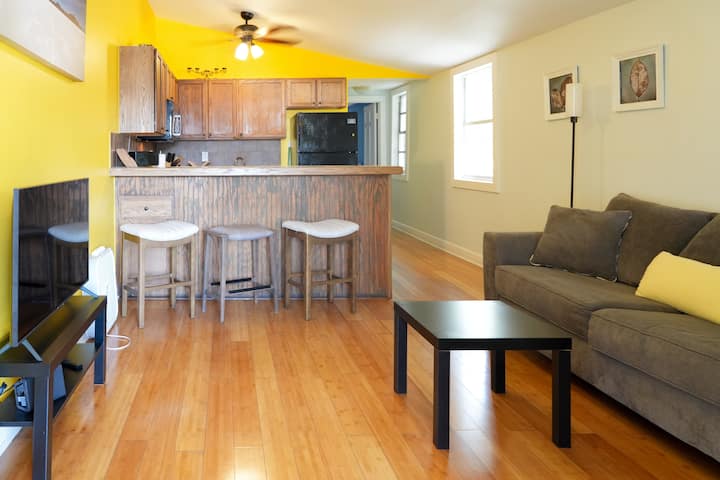 Historic Old Town Retreat | King Bed - Key West, FL