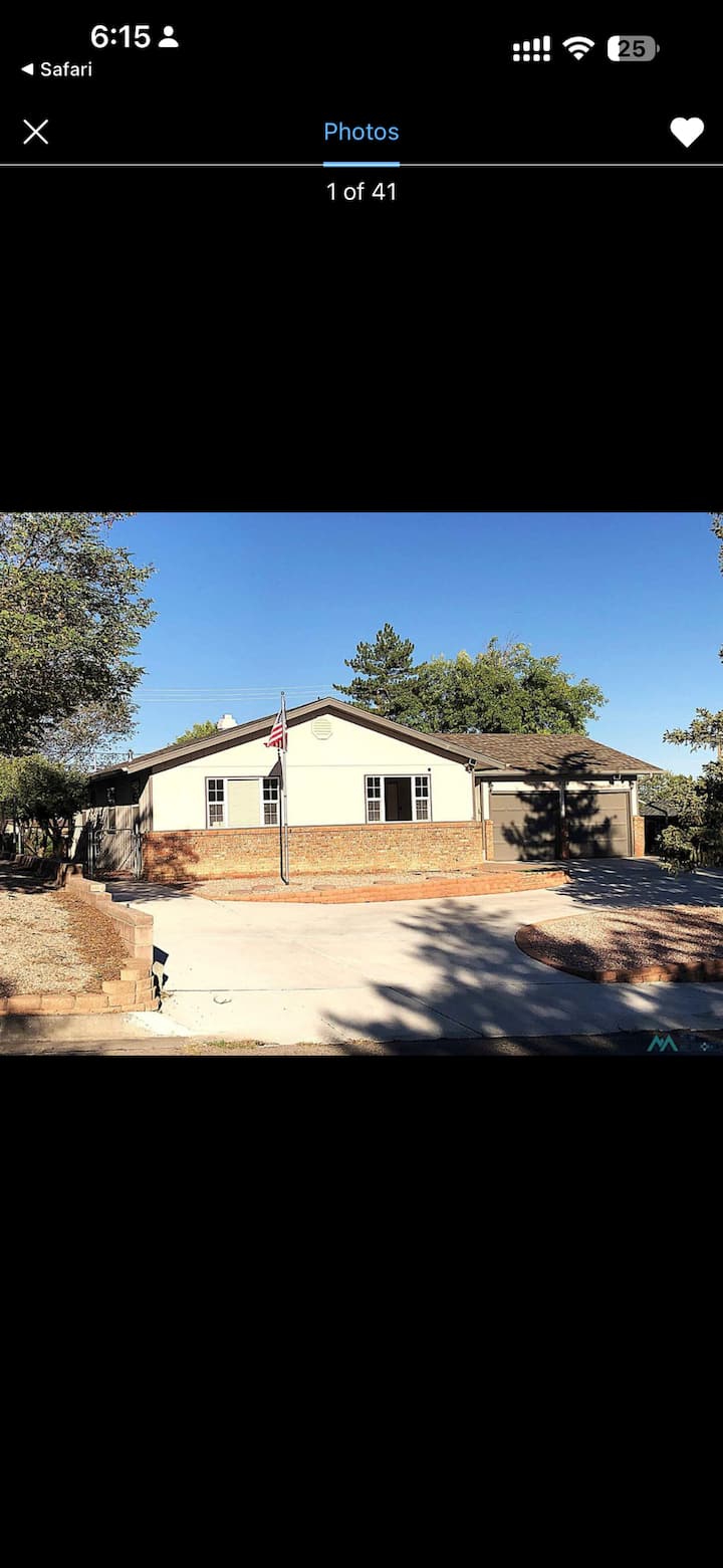 Ameera's Guests Home - Gallup, NM