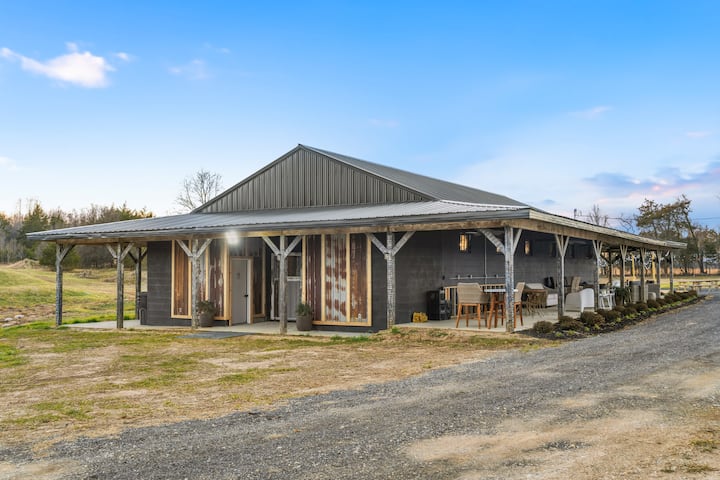 Freeman Barn - Weddings, Retreats & Country Living - ウォルドーフ, MD