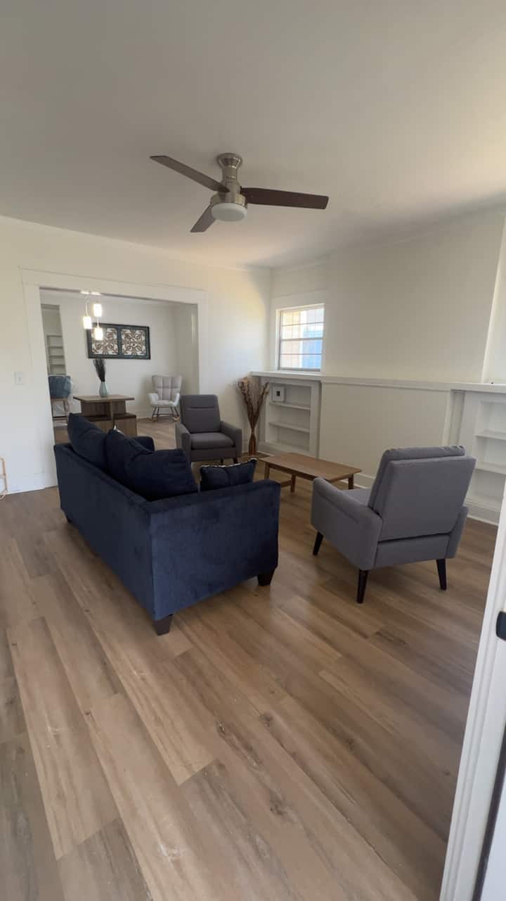 Lovely 3br Near Downtown Flexible Sleeping Setup - Cardiff, AL