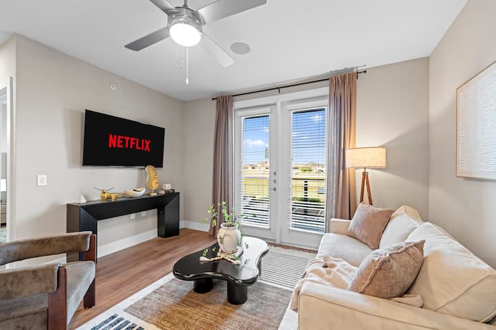 Luxury 1br | Pool+gym+parking+stockyards+worldcup - Fort Worth, TX